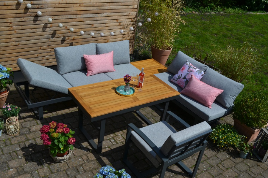 Lounge Sessel Mit Tisch